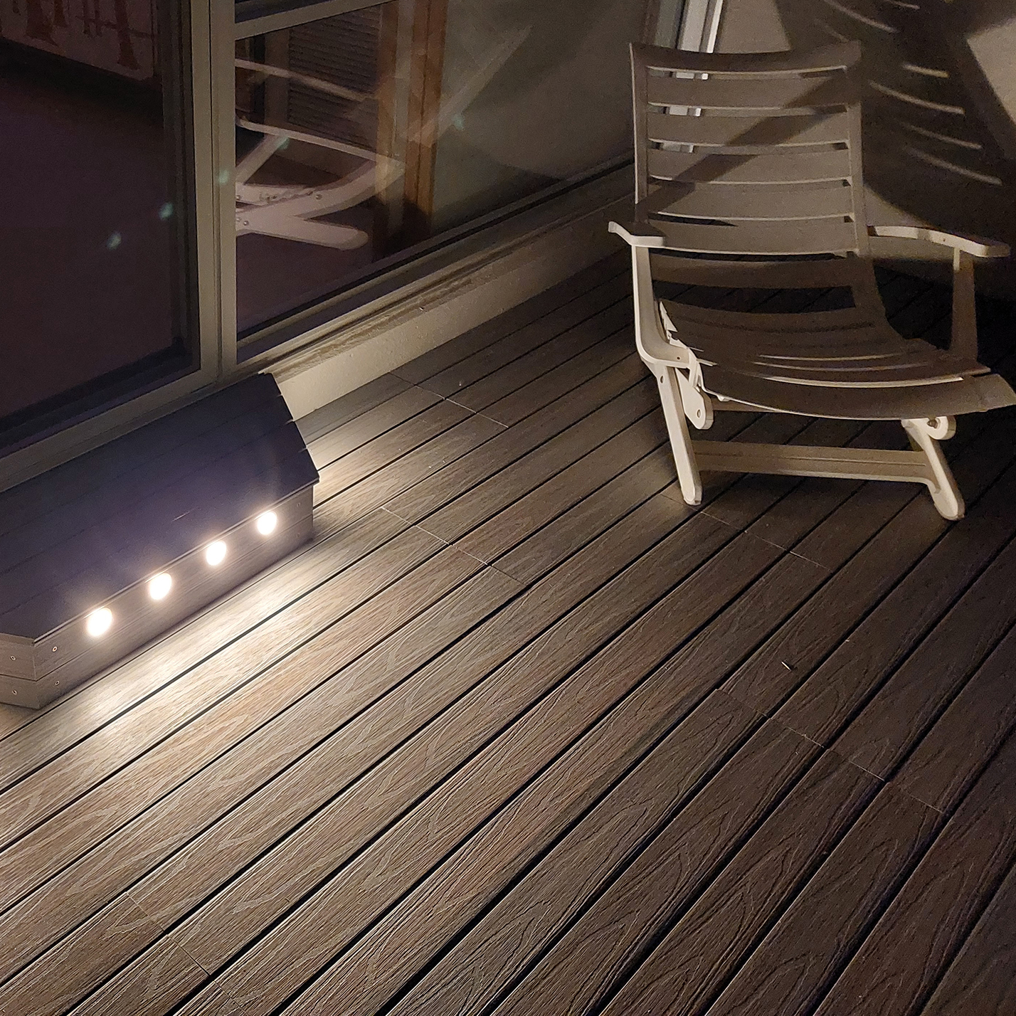 Affordable Outdoor Lighting for Canadian Homes | Guide
